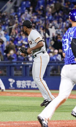 vsDeNA 19回戦 横 浜 | Gフォト | 読売ジャイアンツ（巨人軍）公式サイト